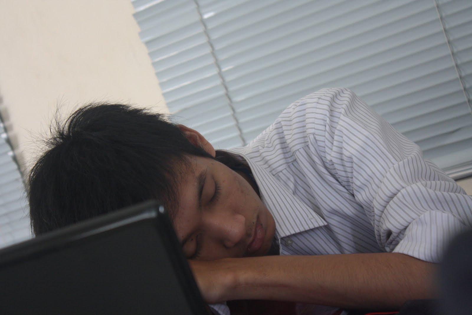 Escritura: Ruang Meeting