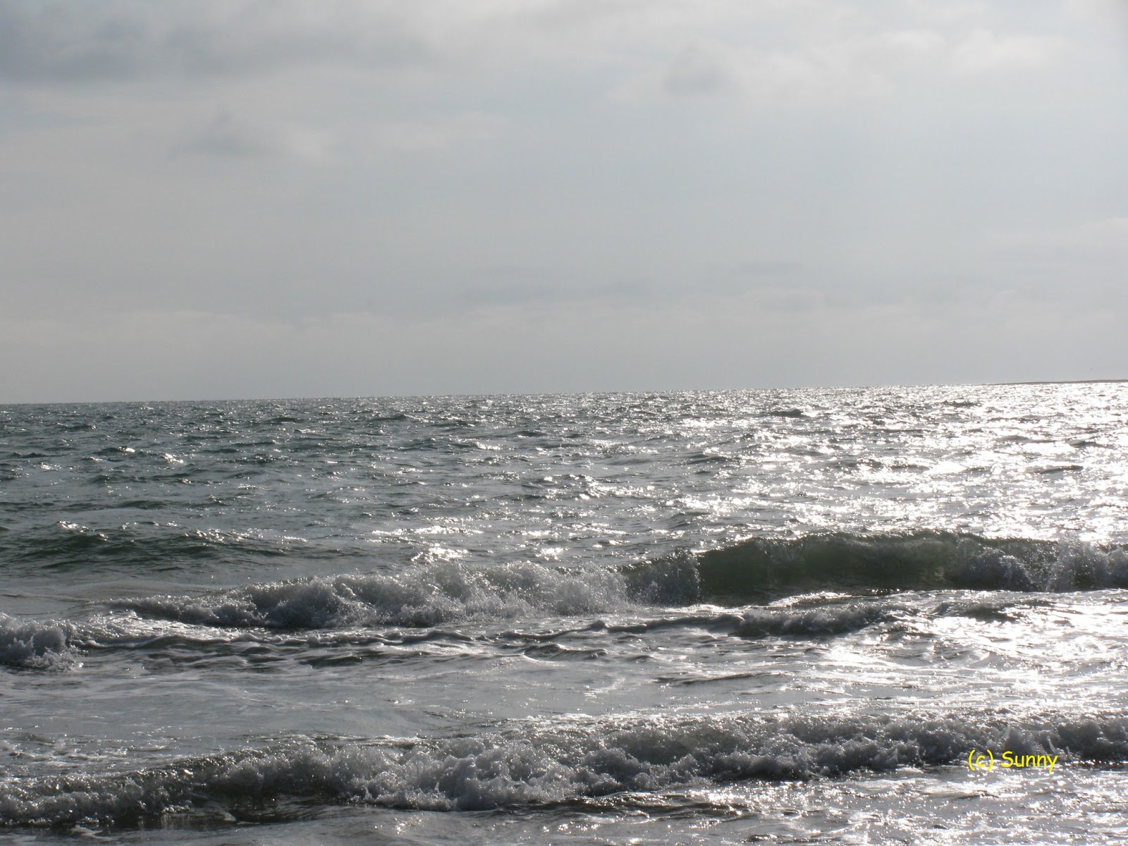 Sun n Sea: The Flat Sea of Dhanushkodi