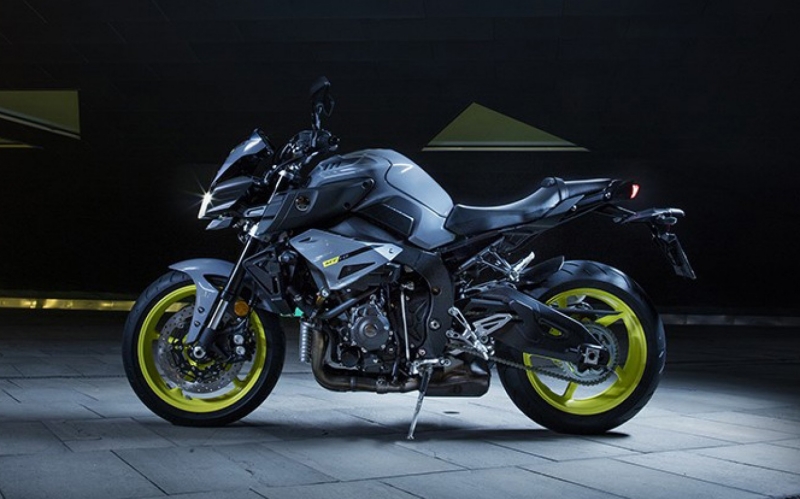 VOROMV Moto: Novedades 2016. Yamaha MT-10: la R-1 hace un desnudo ...