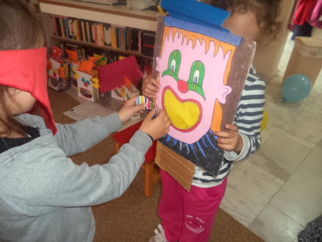 .~~kindergarten teacher ~~ΝΗΠΙΑΓΩΓΟΣ.....ΧΡΩΜΑΤΑ ΚΑΙ ΑΡΩΜΑΤΑ ...