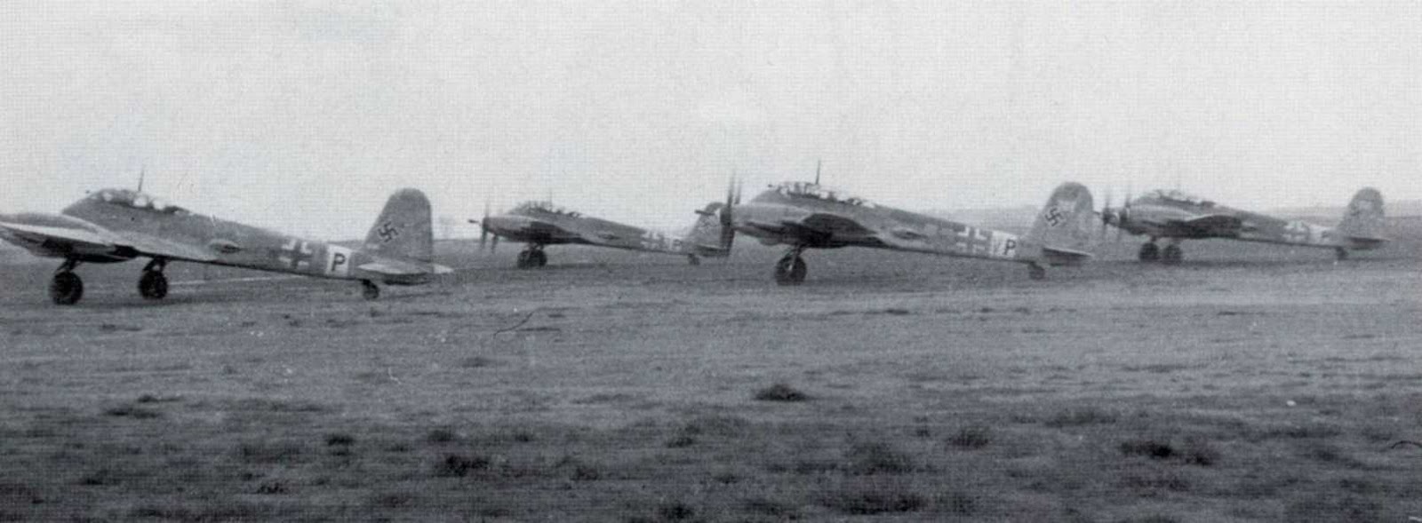 Luftwaffe Lovers: Messerschmitt Me410 - Versions and operators.Part 2 ...