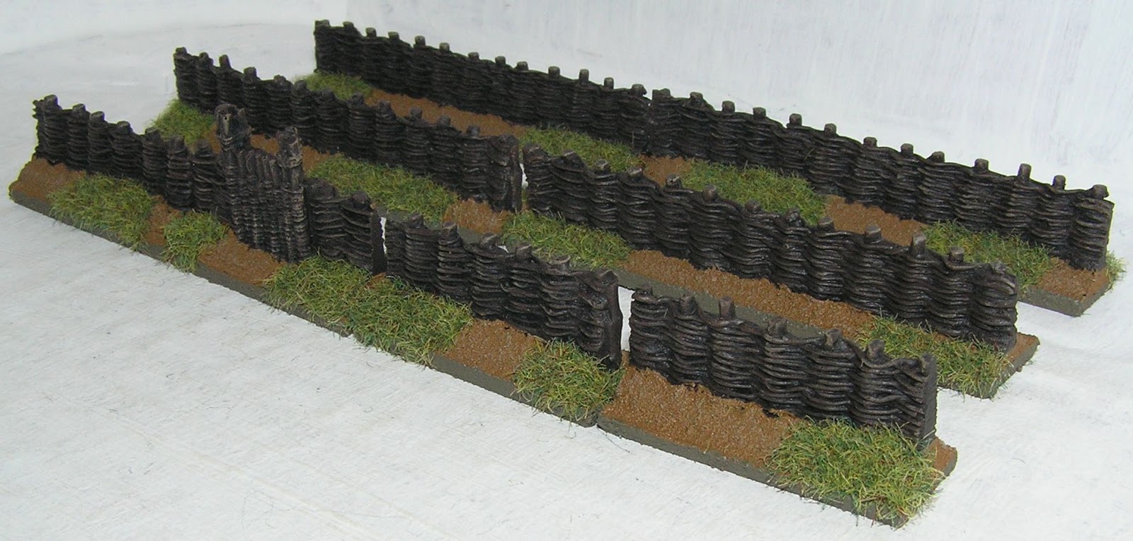Braunschweig-Wolfenbuttel's Wargames World: Baueda 15WFN Wattle Fence Set