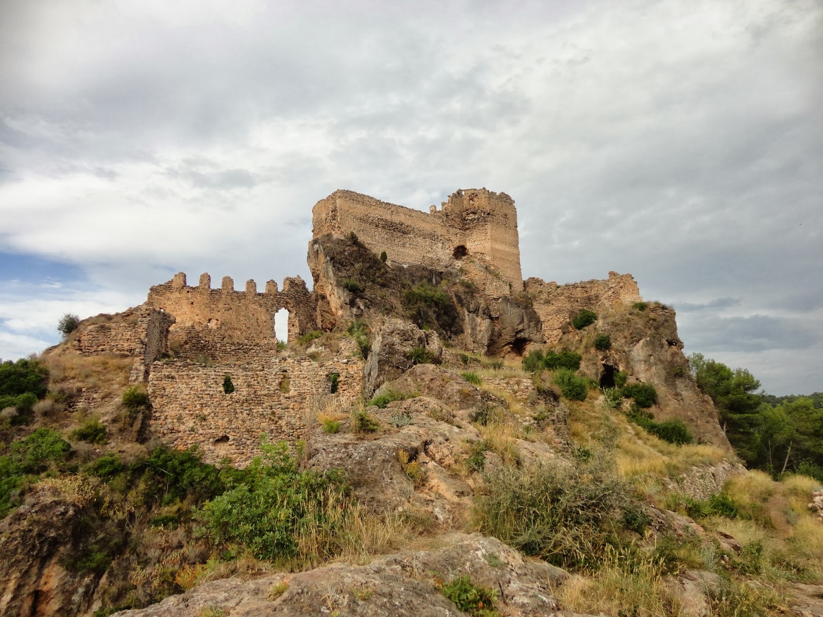 Montañas y Montañeros: RECORRIDO POR LA SERRANIA DE SUERAS (SIERRA DE ...