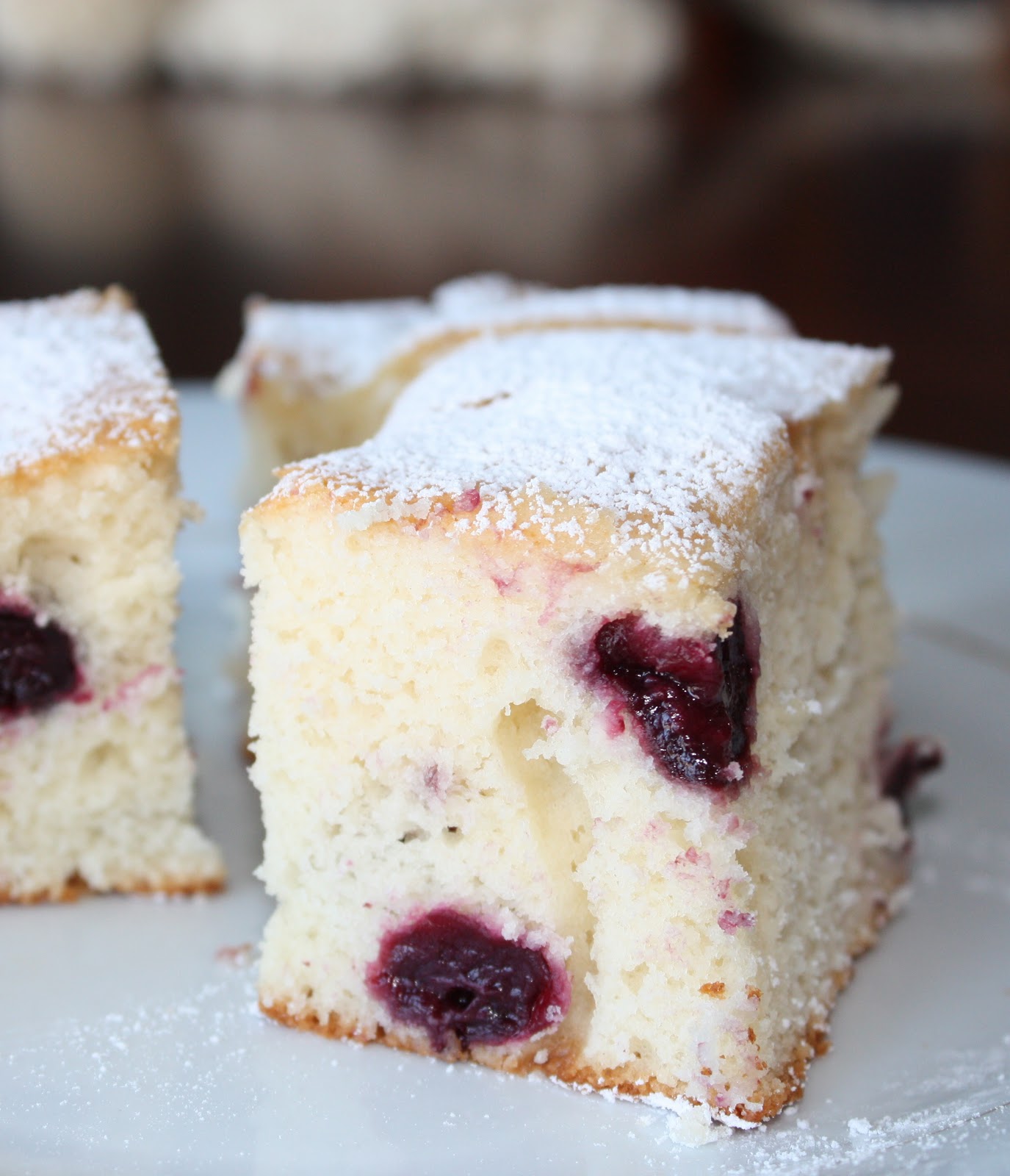 Moist Cake With Tart Cherries
