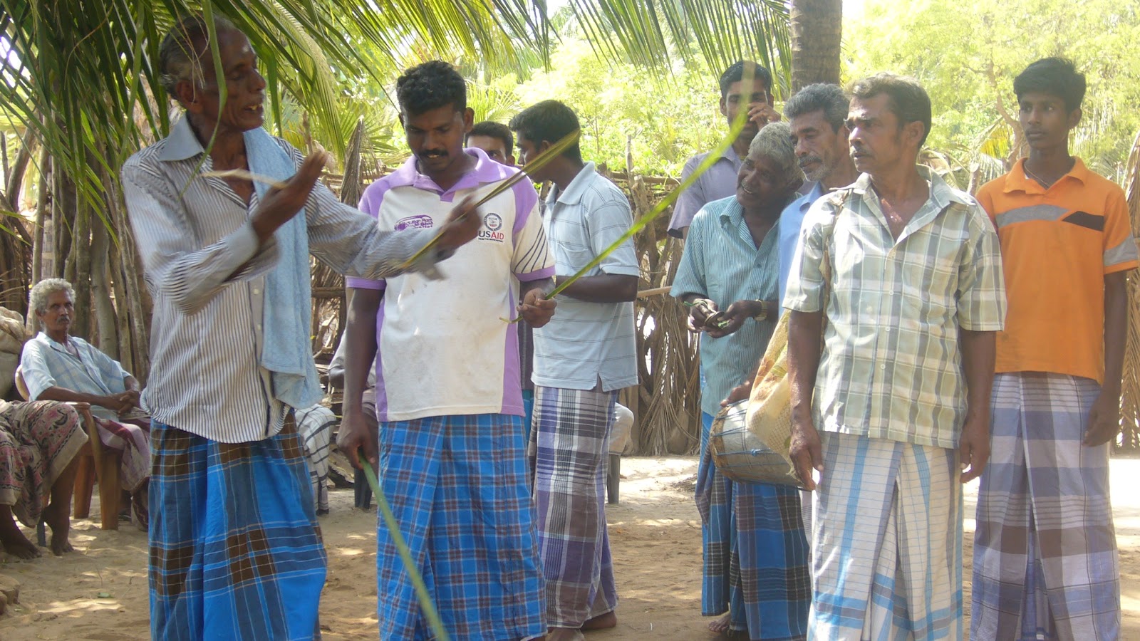 Third Eye: ANNAVIYAR IS TRAINING THE KOOTHTHAR WHILE ANOTHER KOOTHTHAR ...