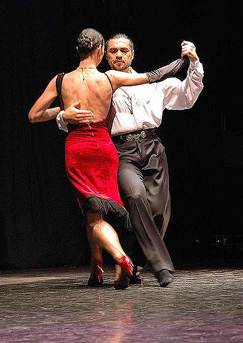 Appunti di Tango (per uomini): Il tango è un passo alla volta
