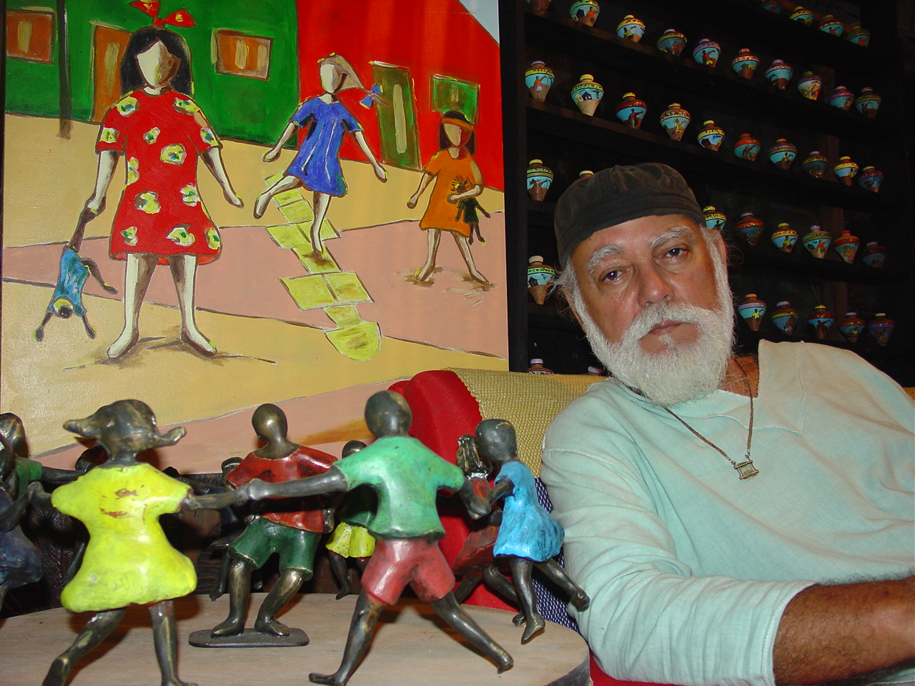 Projeto "Brincadeiras de Criança" - Ivan Cruz.: Ivan Cruz no ateliê.