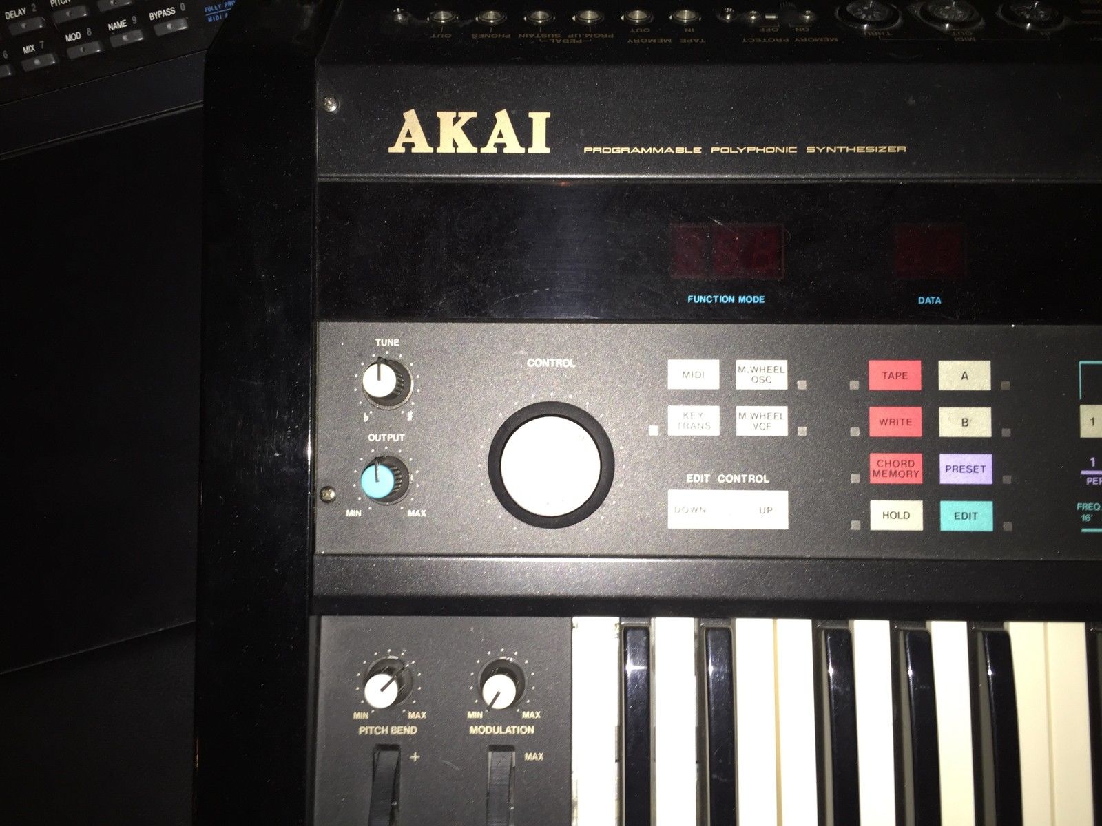 MATRIXSYNTH: Akai AX80 Vintage Analog Synth