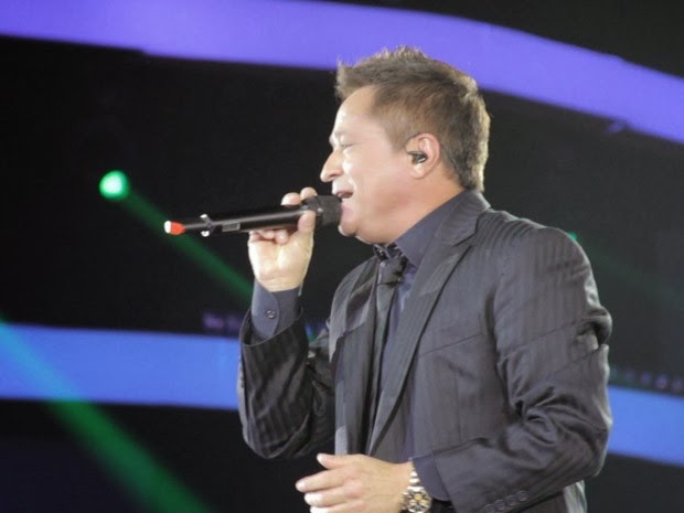 Simplesmente Leonardo: Sertanejo com Leonardo no canal VIVA