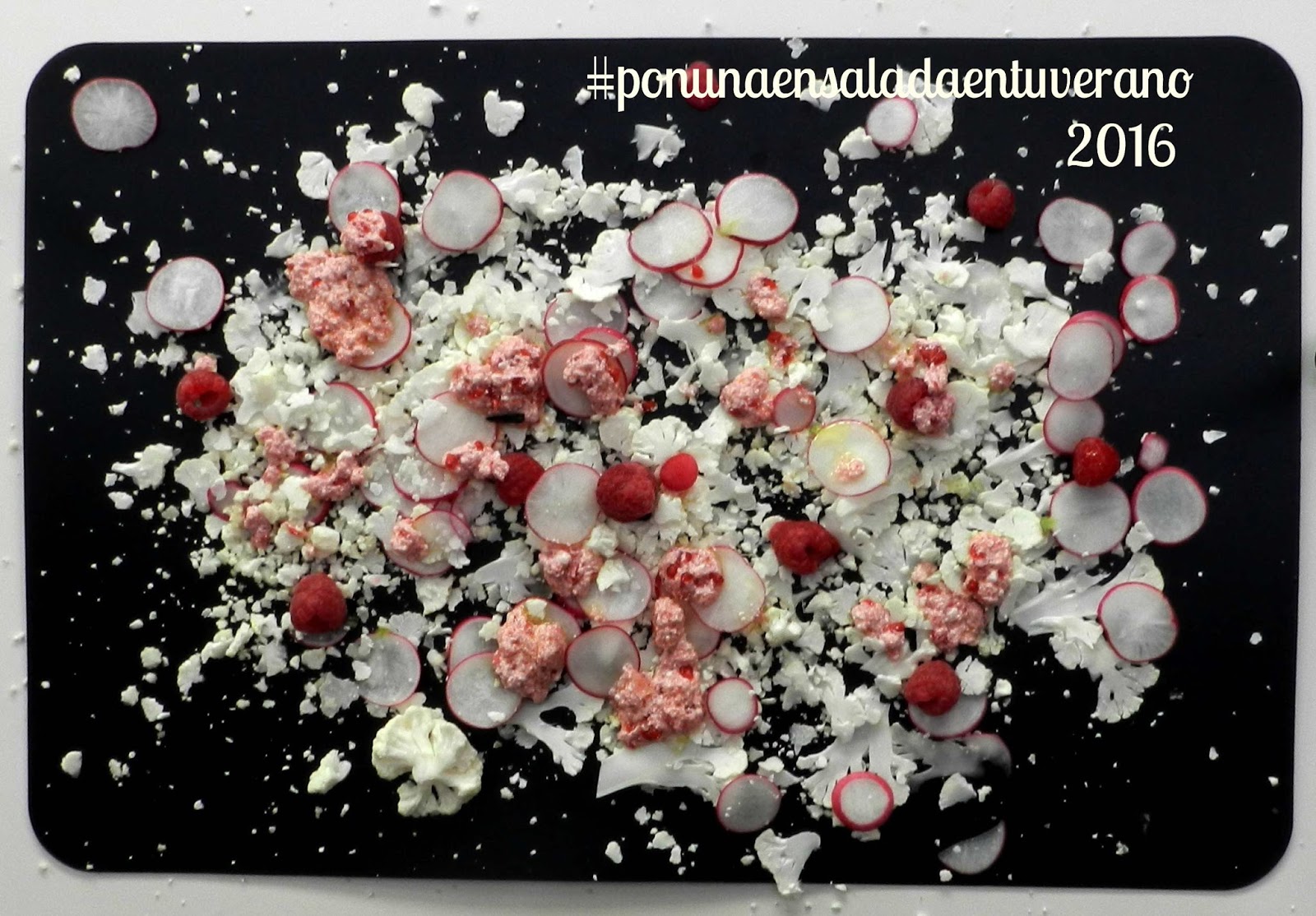 ENSALADA DE CARPACCIO DE COLIFLOR, RÁBANOS Y FRAMBUESAS - APRIL'S KITCH