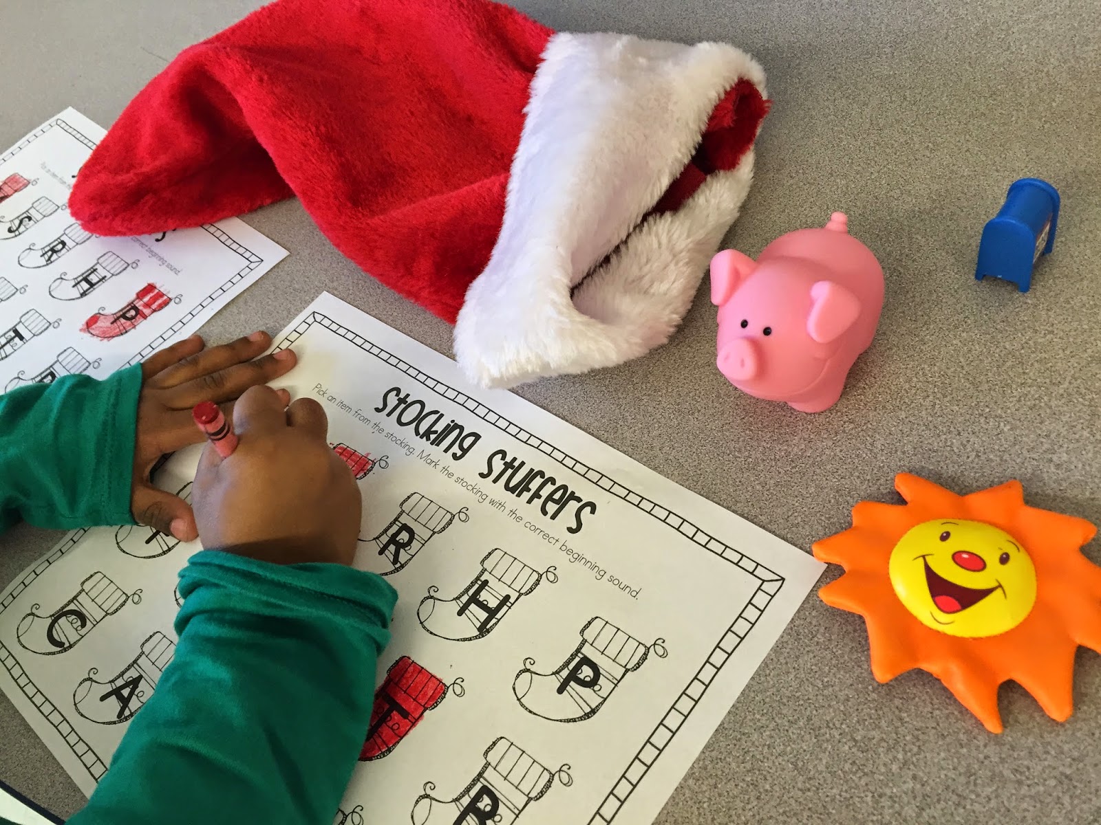 Mrs. Ricca's Kindergarten: Holiday Fun & Freebie!