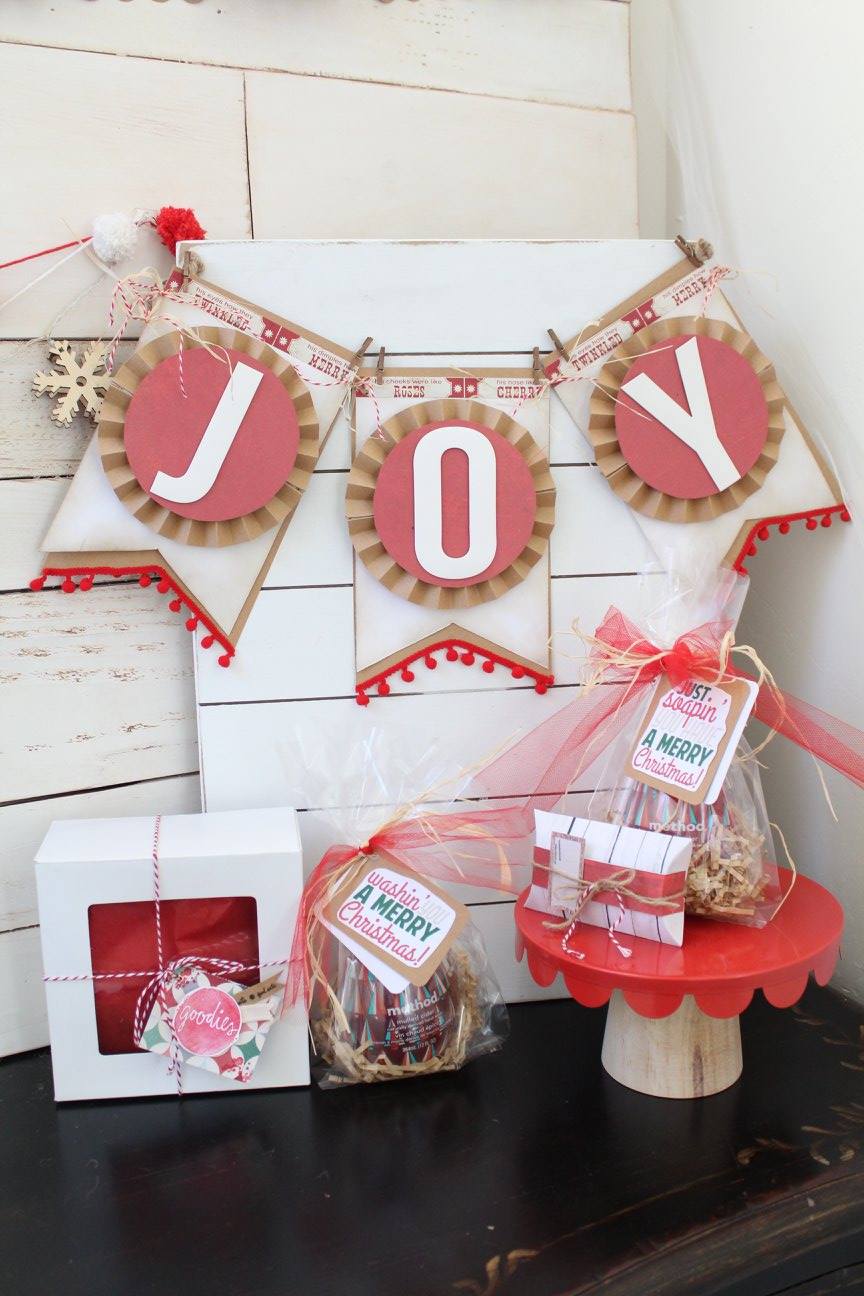 Homemade Kindness: Christmas GIfts and Table Favors