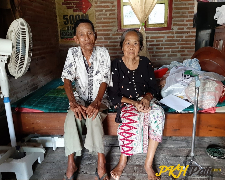 Mbah Karyo, Semangat Bekerja Meski Berusia Senja - Portal PKH Kabupaten Pati