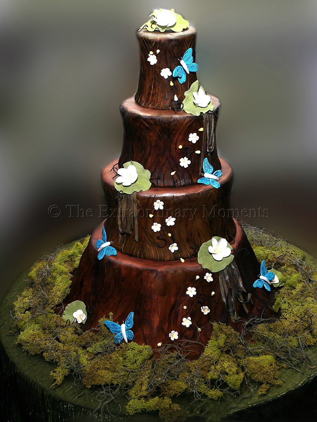 THE EXTRAORDINARY MOMENTS: WEDDING WEDNESDAY PHOTO | TREE CAKE