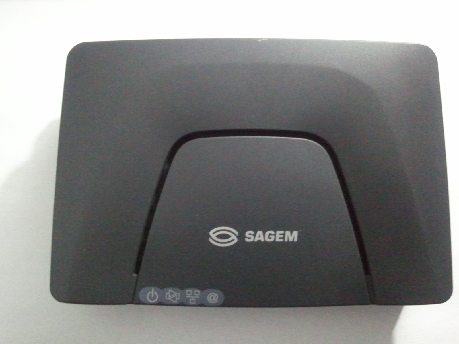 CANinLinux: Sagem F@ST1201S Hardware Hacking (I)