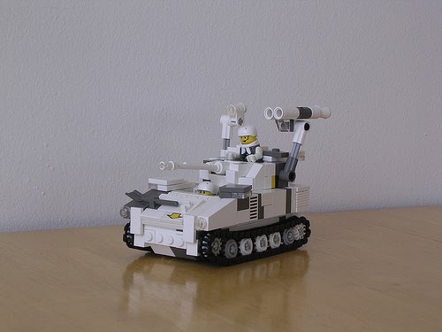 LEGO Military Models: Lynx MOC being auctioned