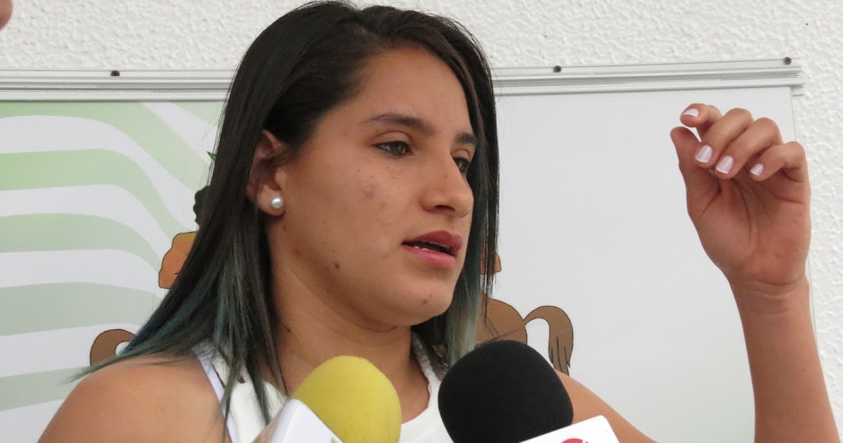 SUPERDEPORTIVO TV 34 AÑOS: ANGELA CORINA OTRA VEZ CONCENTRADA PARA ...