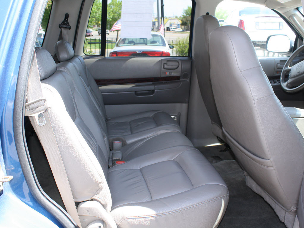 King Credit Auto Sales: 2001 Dodge Durango SLT