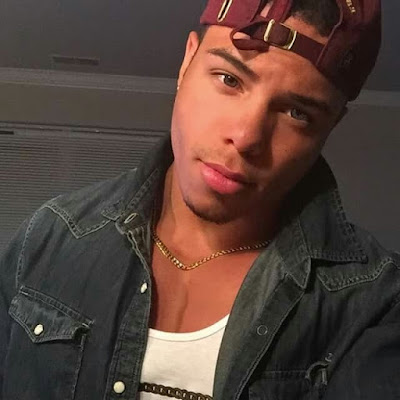 the beauty of male muscle: Blake