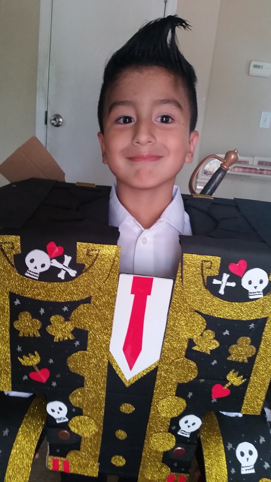 Geeky Mom Extraordinaire : Manolo Sanchez Costume from The Book of Life