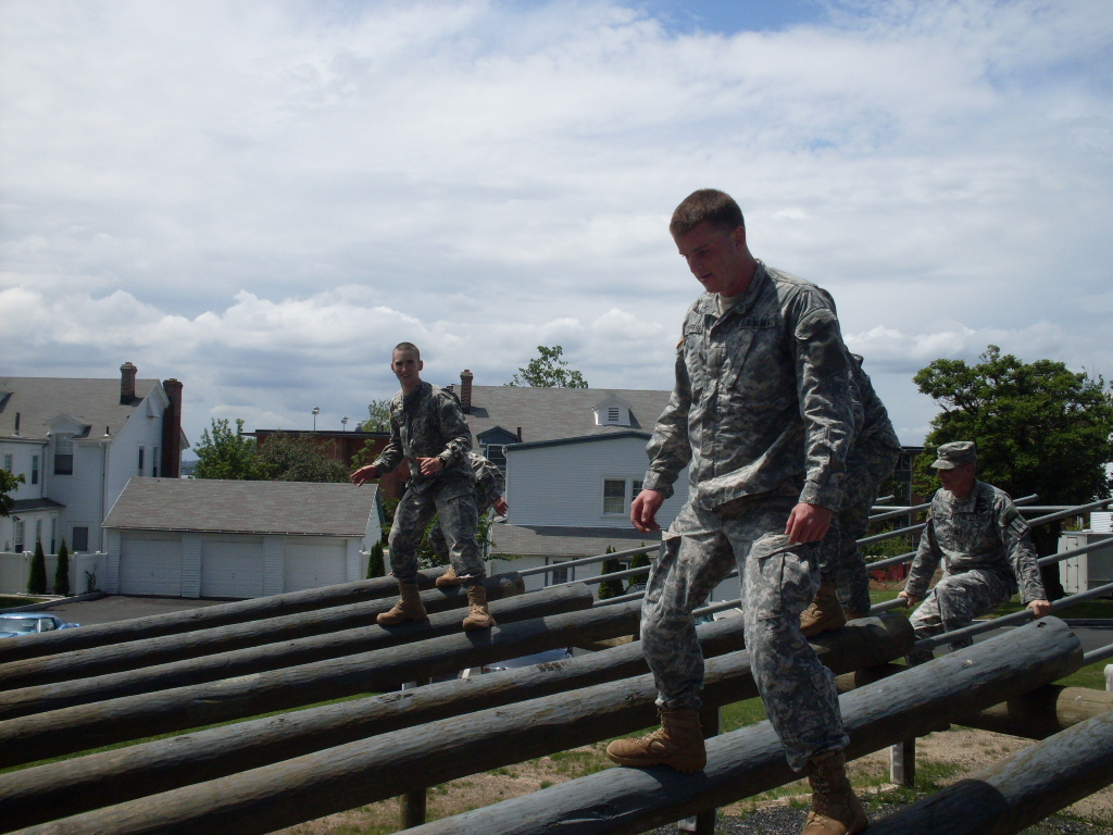 USMMA Army Commissioning Option: Air Assault School Obstacle Course ...