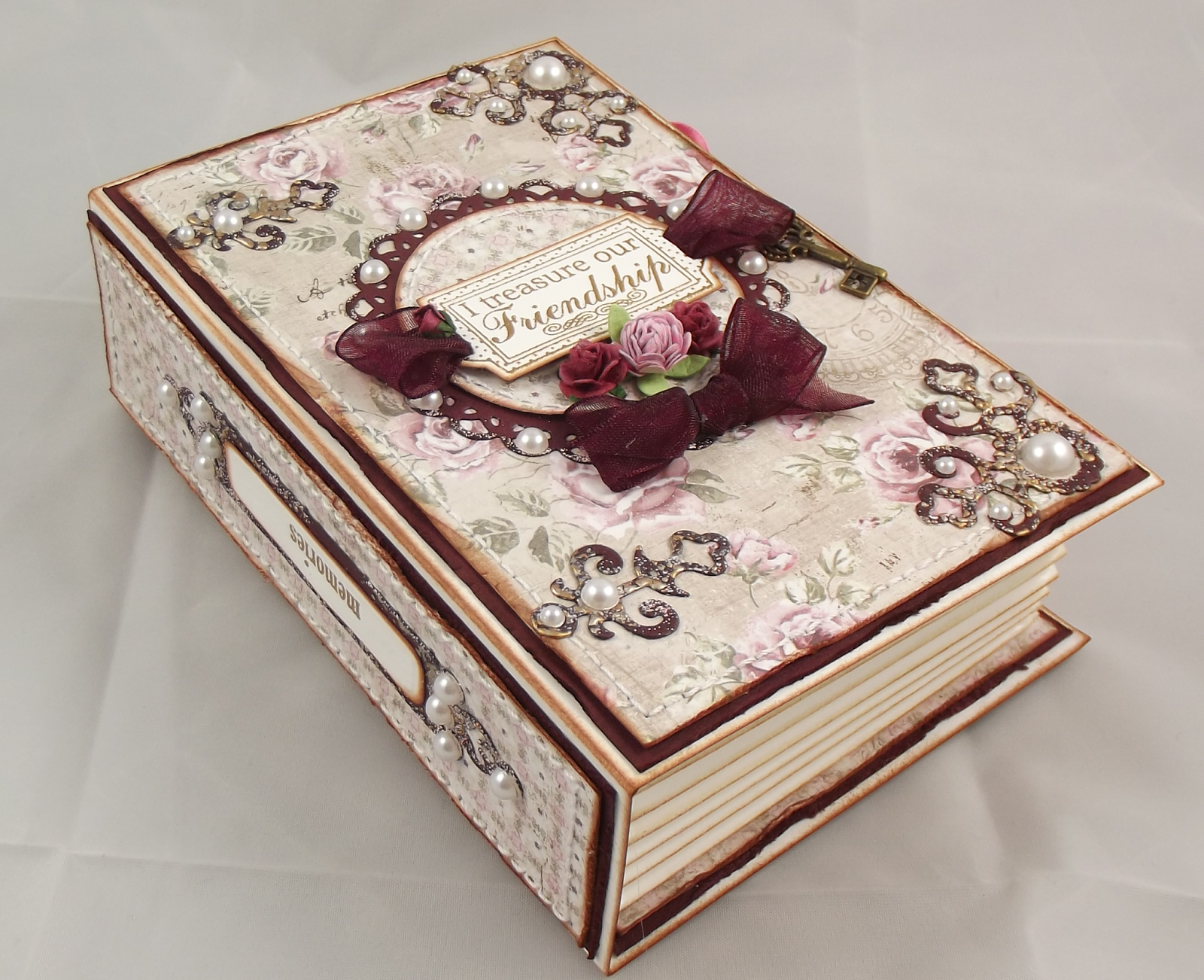 SWG Design by Linda Levoir: Treasured Book Card at Dies to Die For