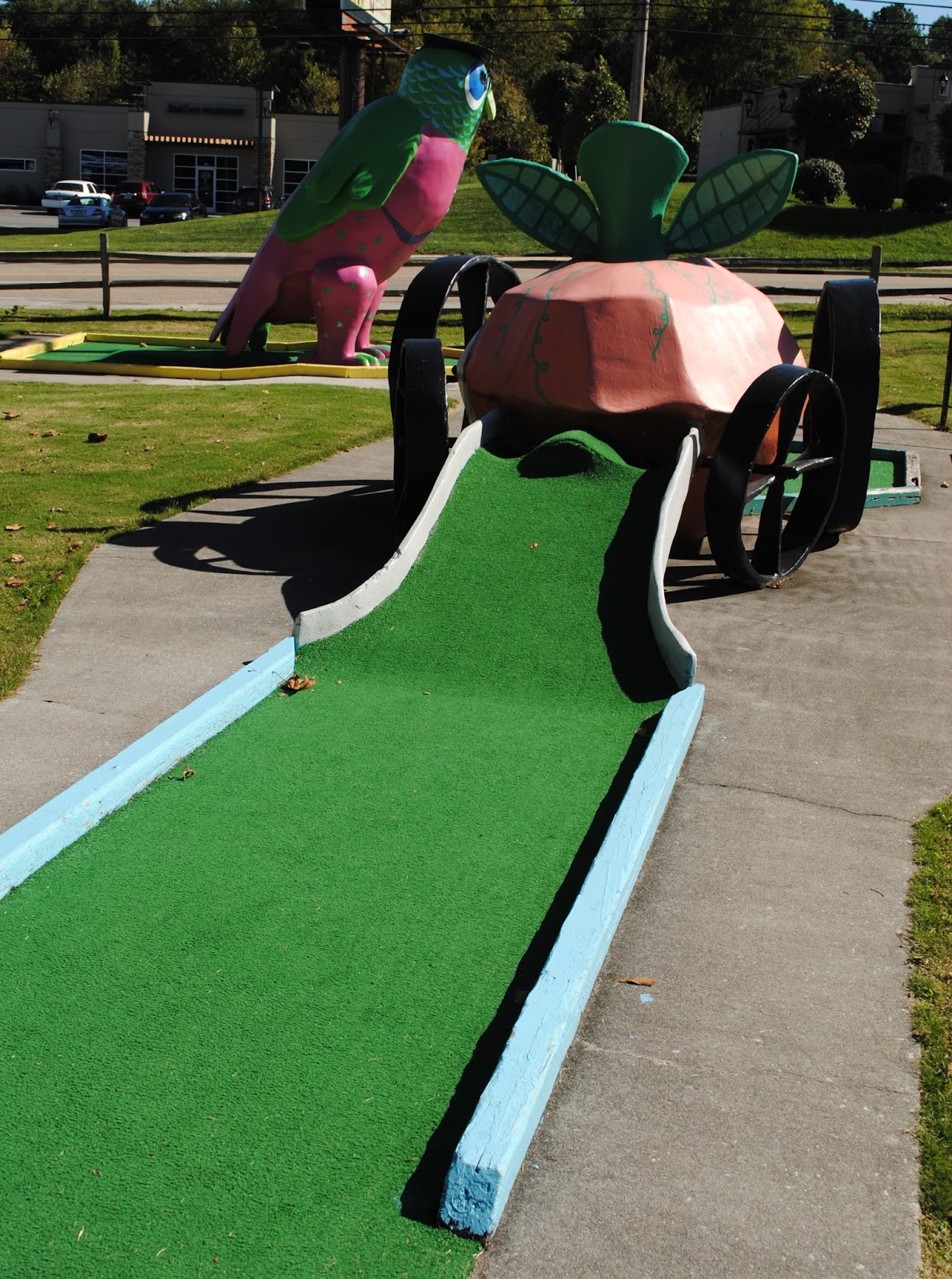 The Carpetbagger: Sir Goony's Mini-Golf