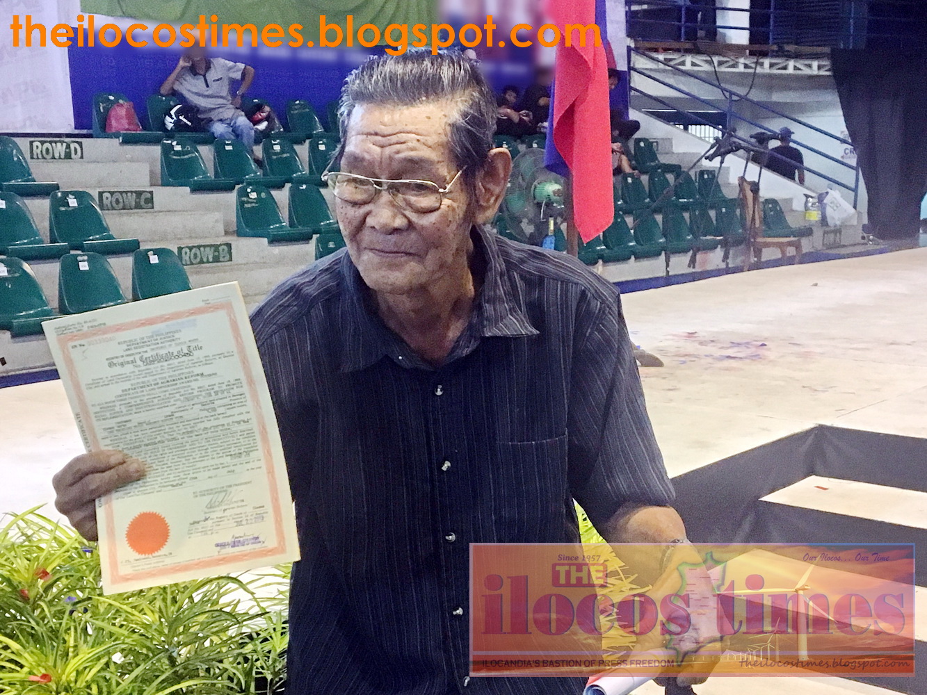 DAR awards CLOA to 711 beneficiaries in Ilocos Norte