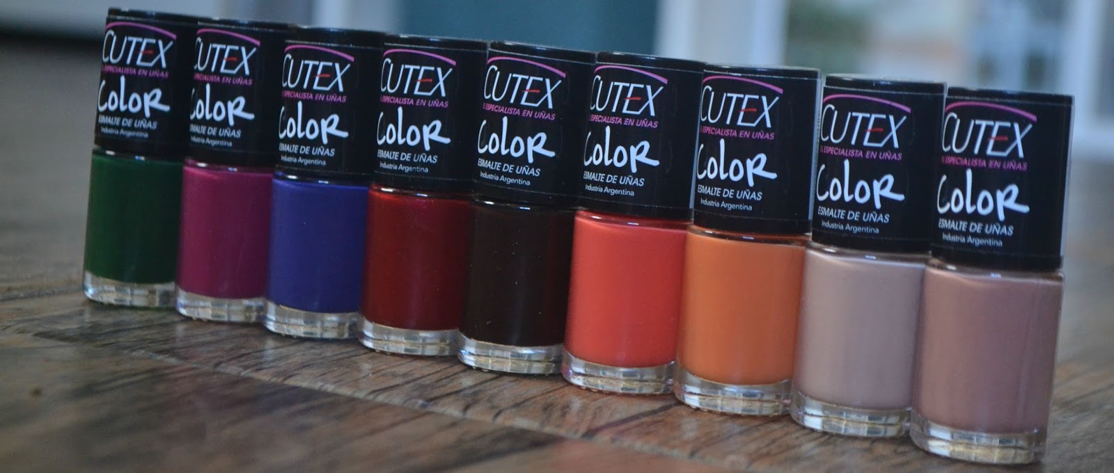 Fuerza , color y diversión : Nuevos esmaltes de CUTEX!! / Kathy Pimpa
