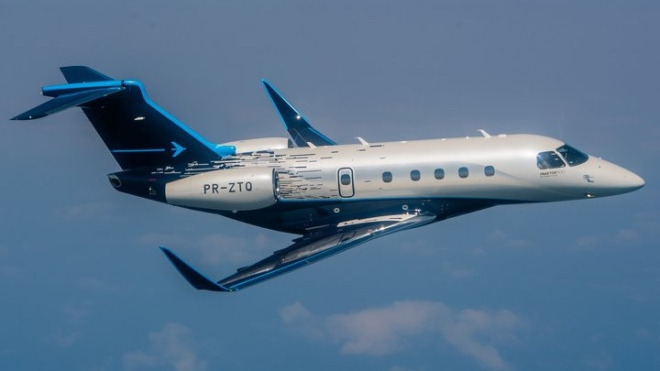 The Newest Embraer Jet Can Fly ‘Corner to Corner’ Across the Country ...