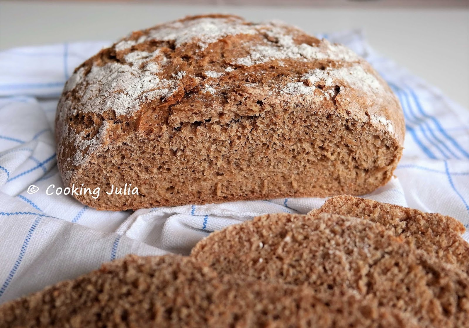 COOKING JULIA : PAIN INTÉGRAL TRÈS FACILE