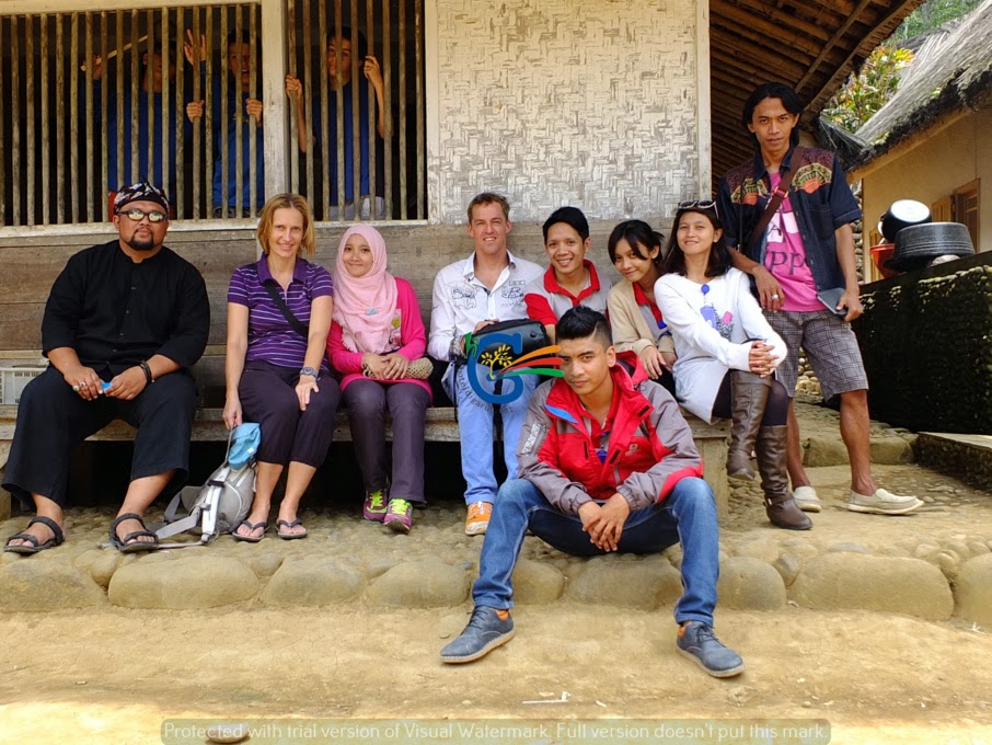 Wisata Kampung Naga: Pemandu Wisata Kampung Naga / Guide Tour