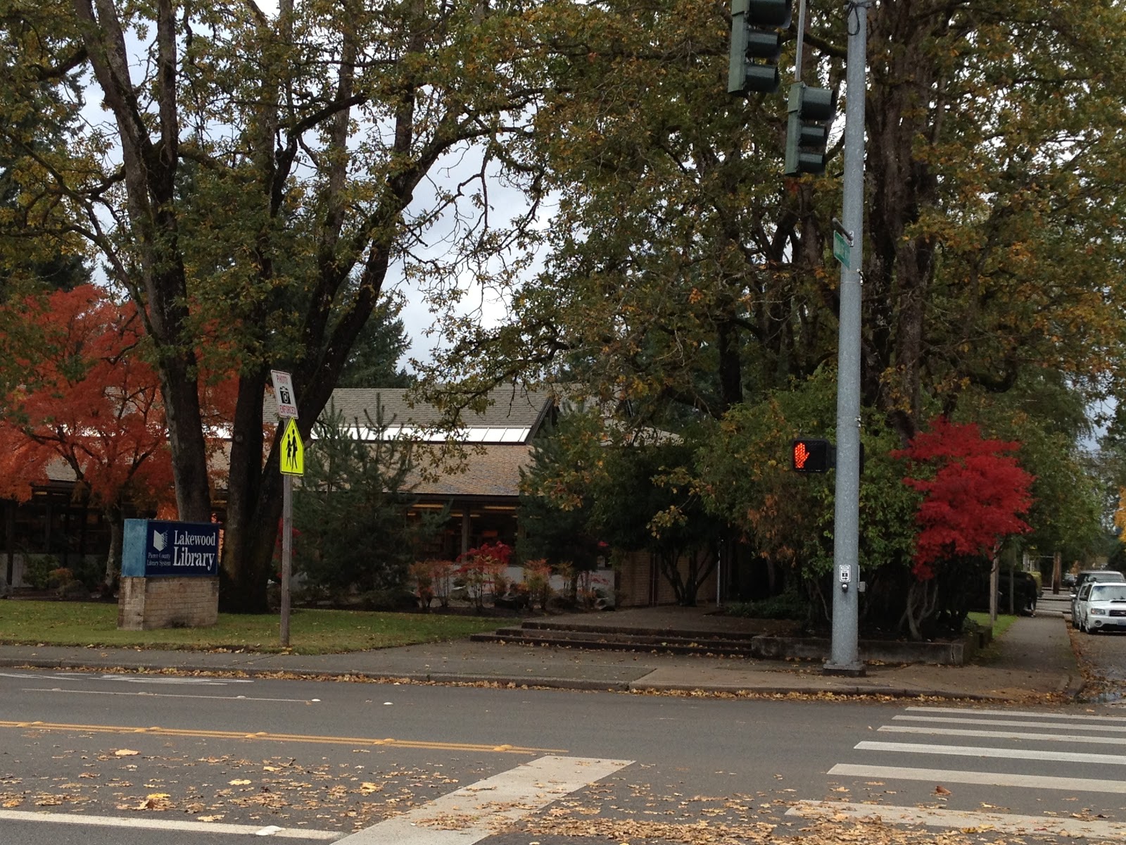 Lakewood Living: Lakewood Library- a Tri-Lake Treasure