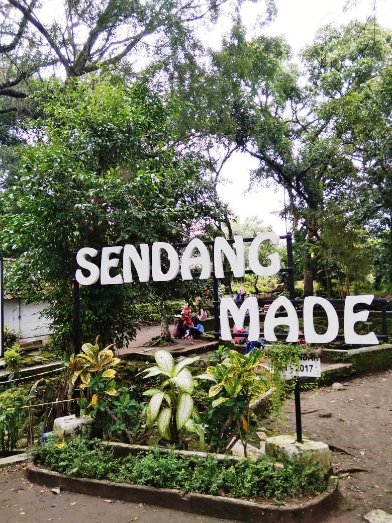 jombang city guide: Sendang Made : Petilasan Prabu Airlangga ...