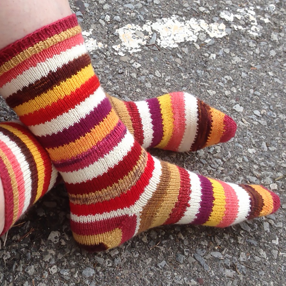 minding my own stitches: FO: Vanilla Bean Striped Socks