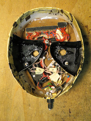 Davide Gironi blog: A led matrix Mask built on AVR ATmega8