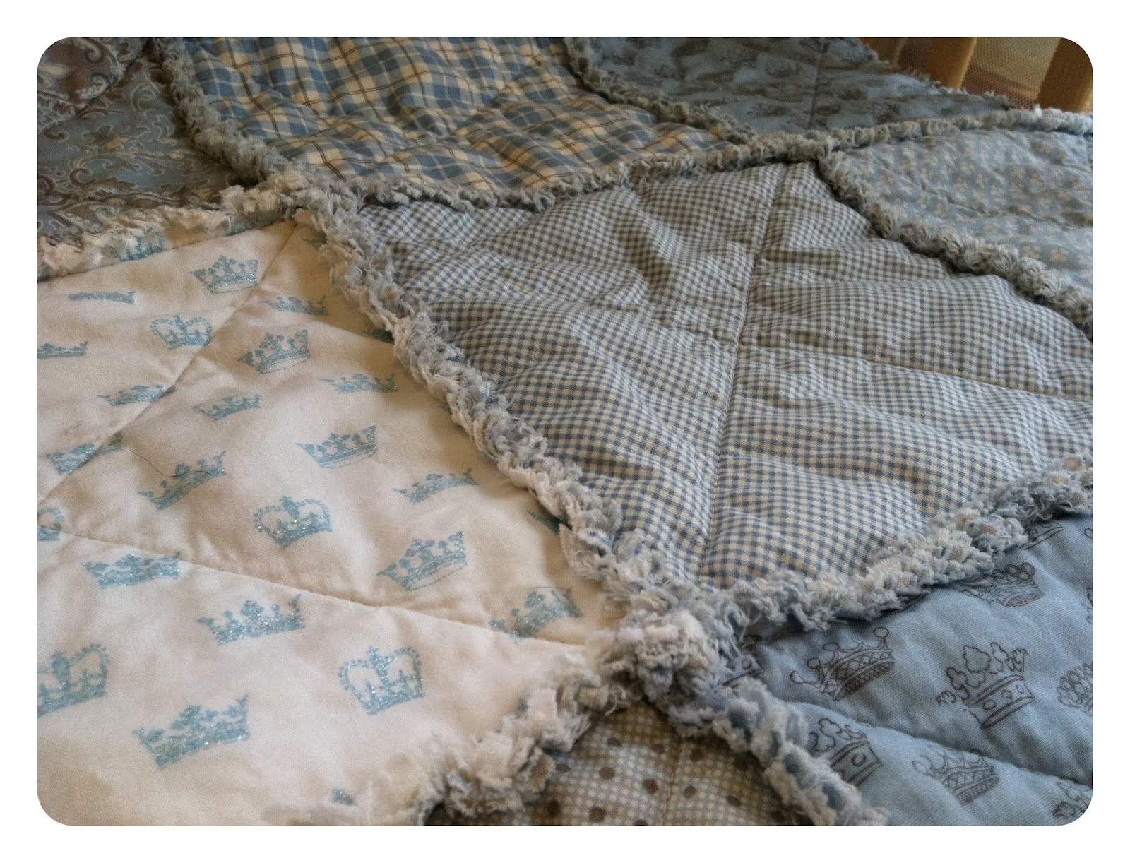 Layer Cake Rag Quilt – DIY! | Quilting in the Rain