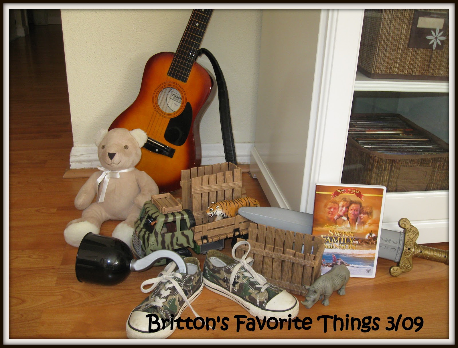 Desert Girls Vintage: Kids' Favorite Things: A Visual Diary