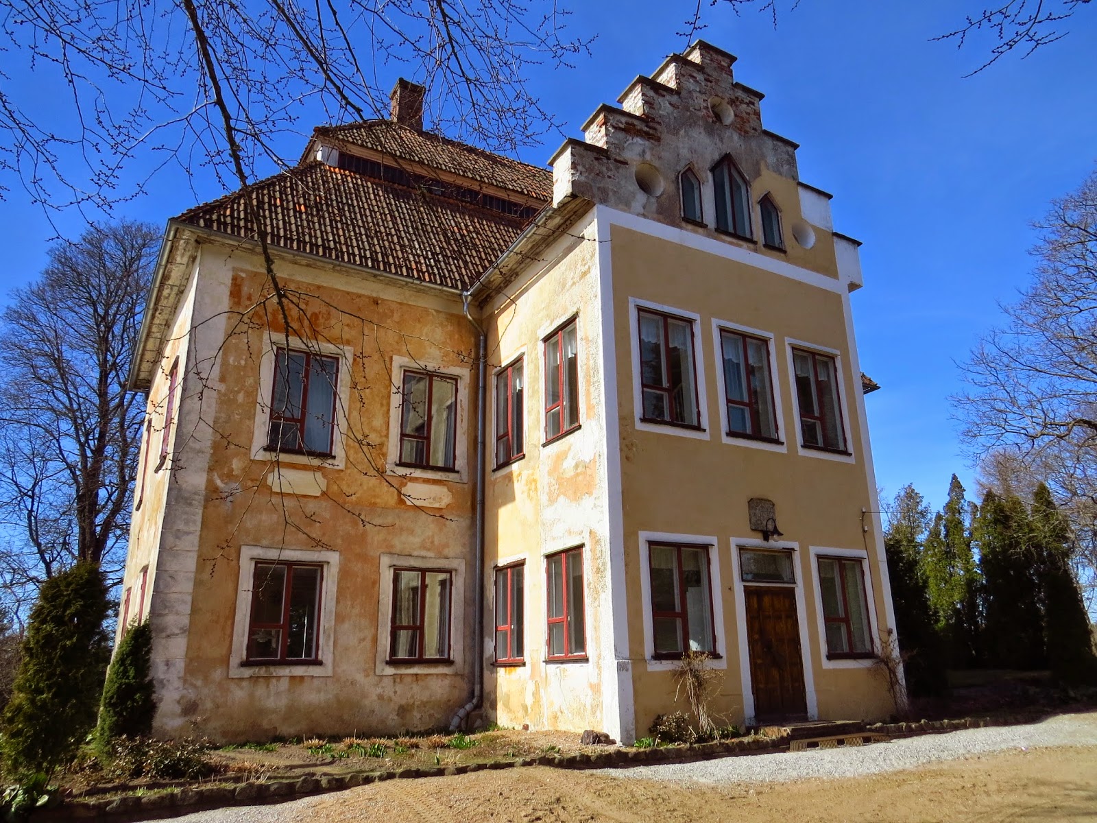 Kaislatuuli: Karunan kirkolla