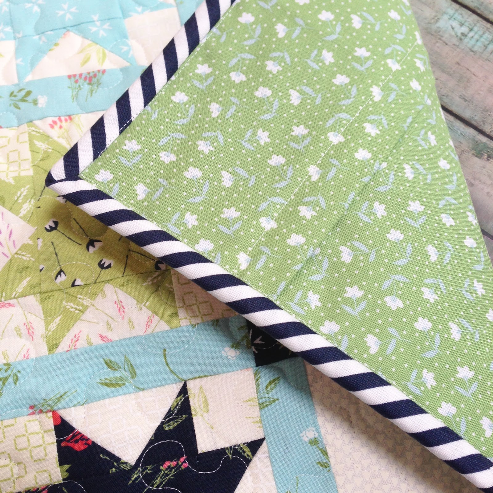 A Bit of Scrap Stuff - Sewing, Quilting, and Fabric Fun: Hometown Mini ...