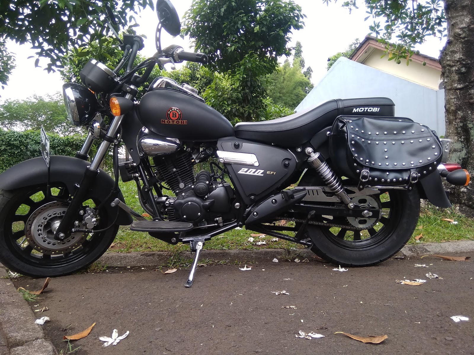 Nyobain Cruiser Murah Dari Benelli : Motobi 200 EFI