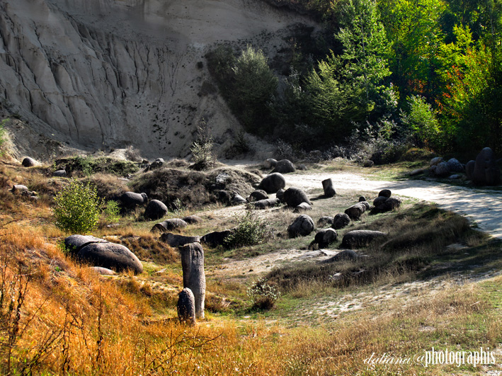 Photographis: Romanian Trovants - Living Stones