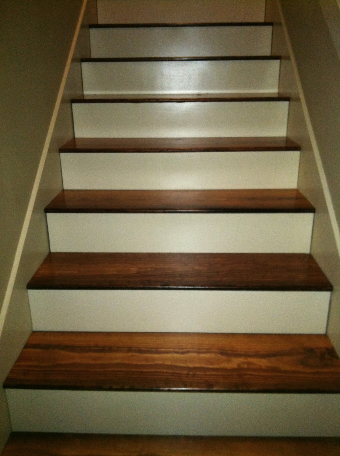 Newly Domestic: Staircase Re-do: From Carpet to Hardwoods
