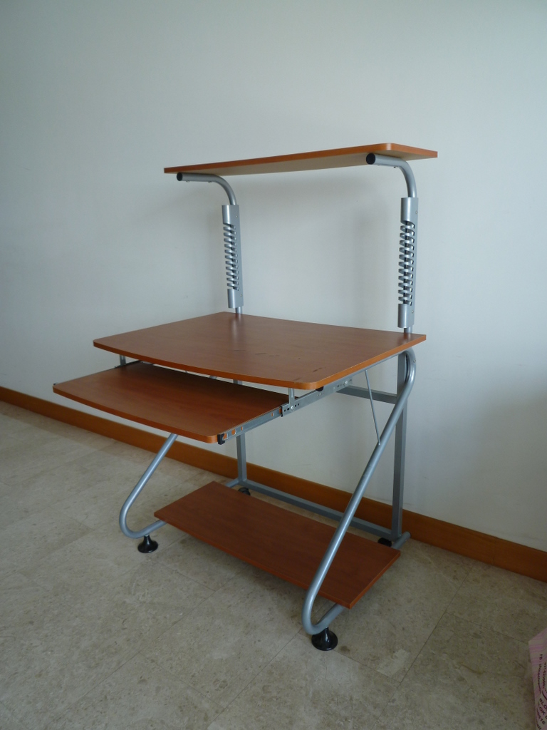 Home Decorating Pictures : Compact Study Table