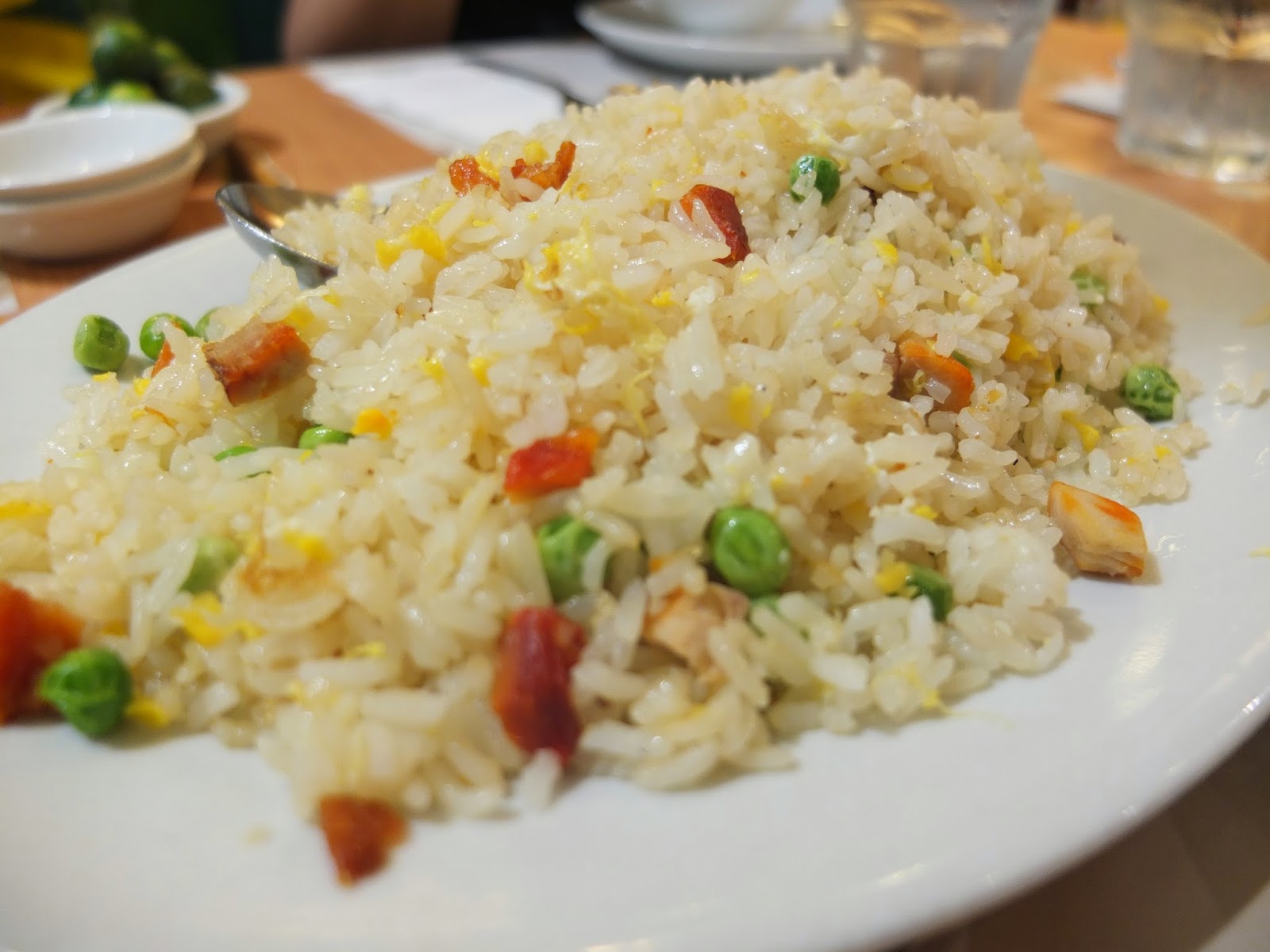 Dining At Luk Yuen - The Filipino Rambler