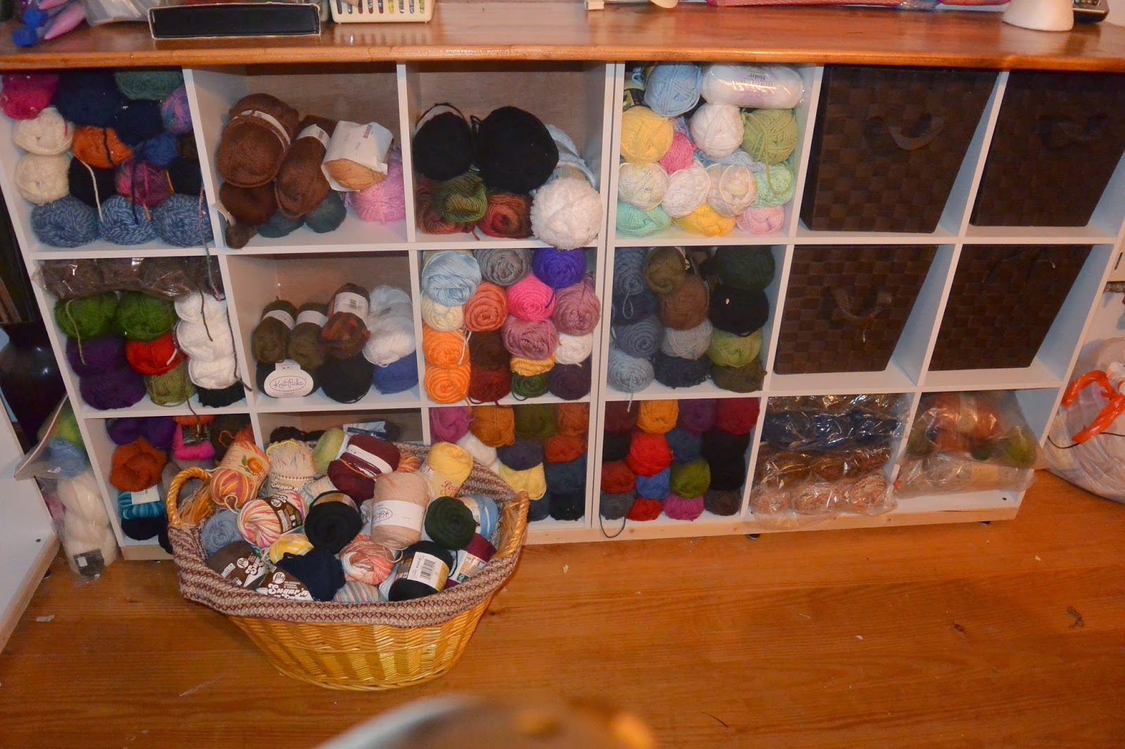 Life gets in the way of my Knitting!: My new craft room (The big reveal)