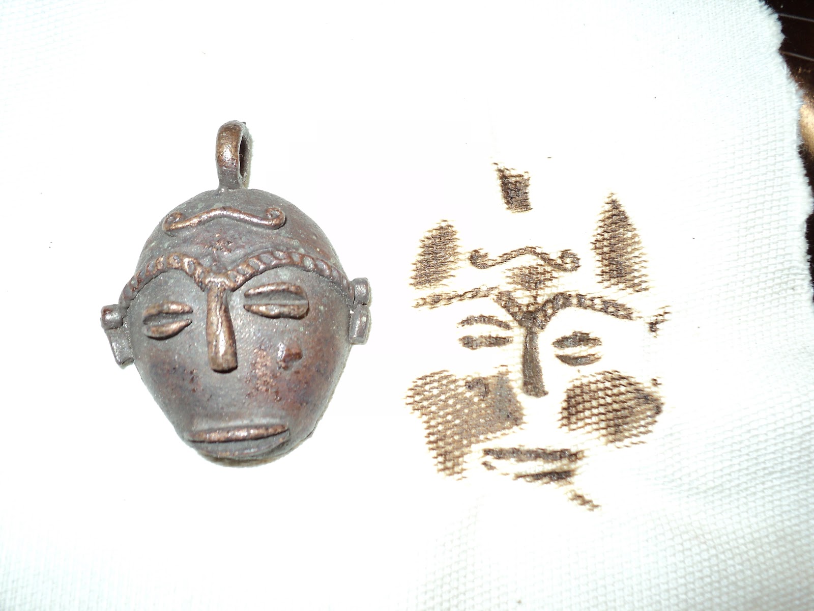 science buzz: Does the Turin Shroud carry a designer label – showing ...