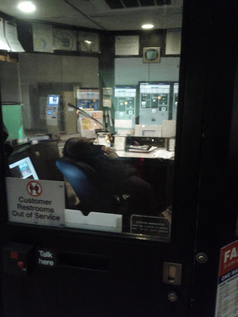 Unsuck DC Metro: Where's the Station Manager?