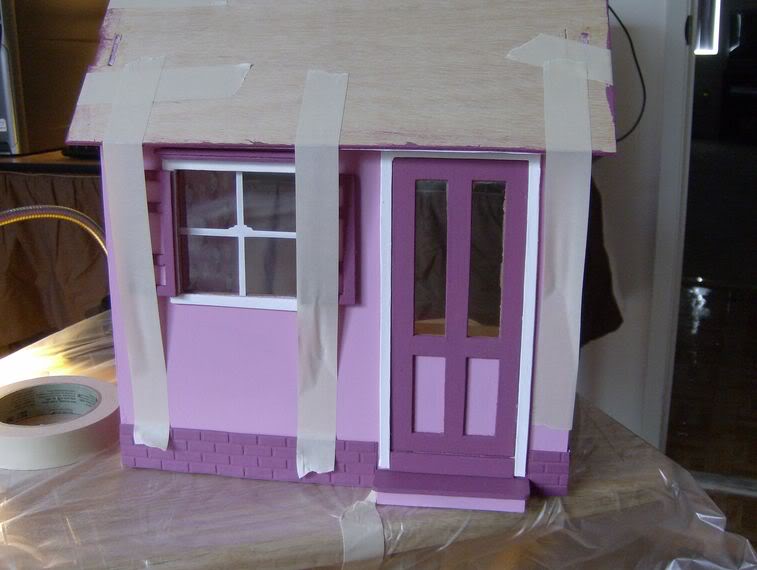 More Minis Dollhouses: The Primrose Dollhouse Day 2