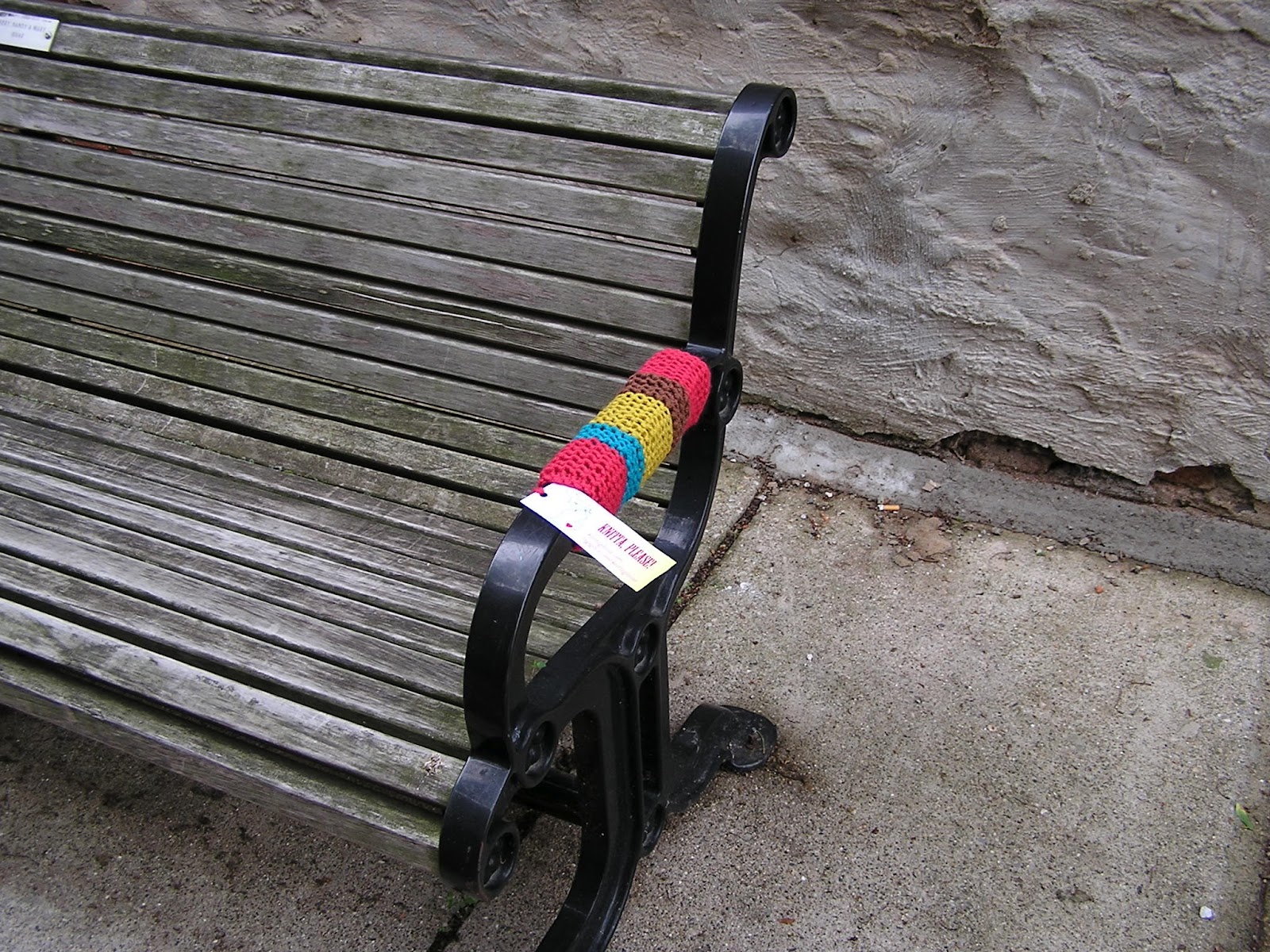 Knit Graffiti: Knit Graffiti/Yarn Bombing